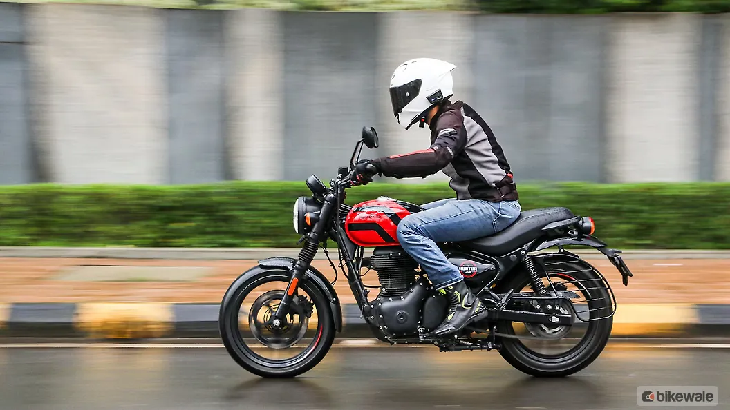 Royal Enfield Hunter 350 Right Side View Image – BikeWale