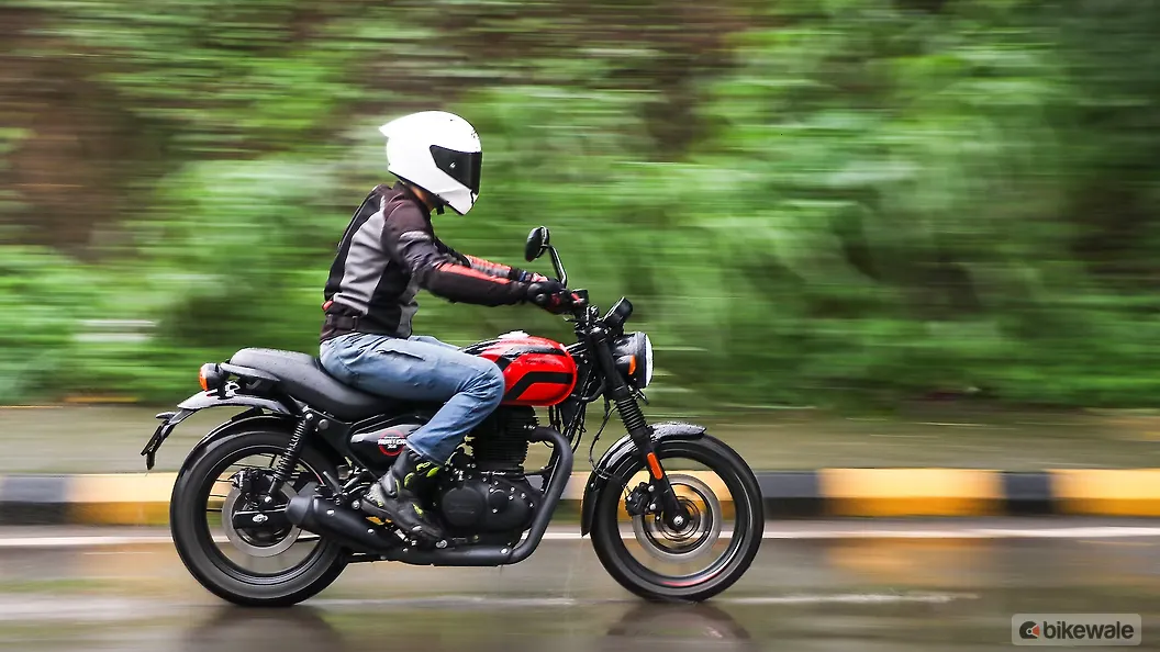 Royal Enfield Hunter 350 Right Side View Image – BikeWale