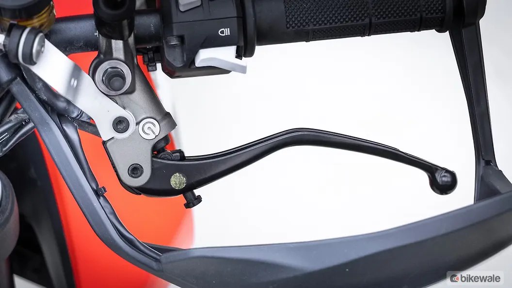 Ducati Hypermotard 950 Turn Indicators Switch Image – BikeWale