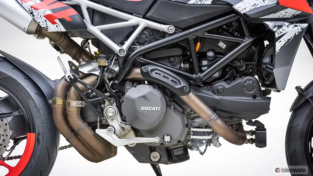 Ducati Hypermotard 950 Engine From Right Image – BikeWale