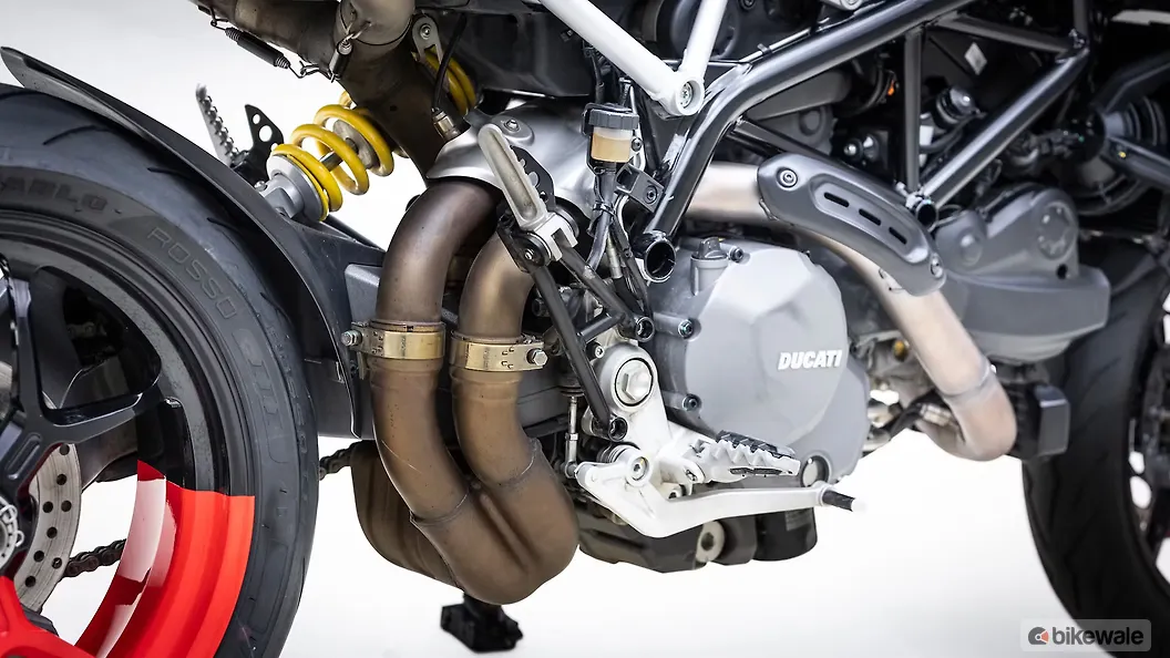 Ducati Hypermotard 950 Engine From Right Image – BikeWale