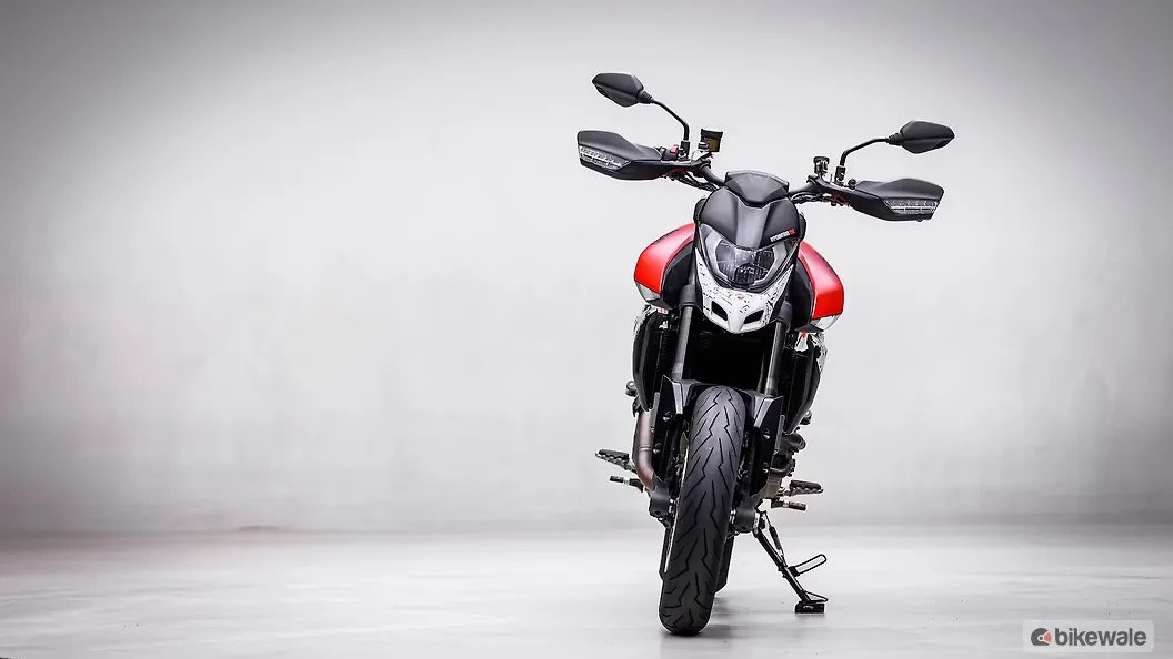 Ducati Hypermotard 950 Left Front Three Quarter Image – BikeWale