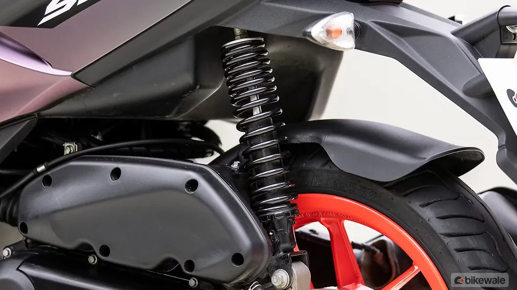 Aprilia SR 175 Rear Wheel Image – BikeWale