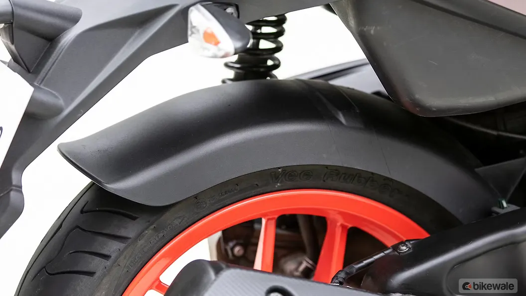 Aprilia SR 175 Rear Tyre Image – BikeWale