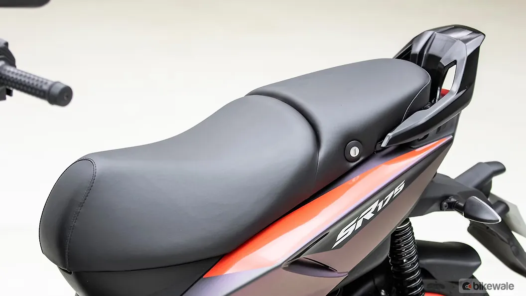 Aprilia SR 175 Seat Image – BikeWale