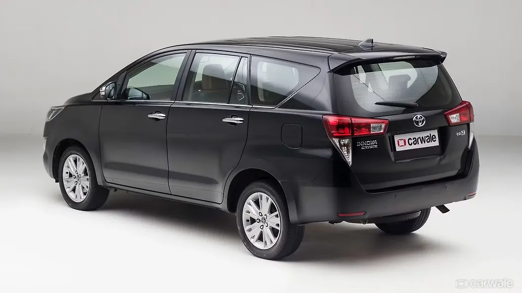Innova Crysta [2016-2020] Left Rear Three Quarter Image, Innova Crysta ...
