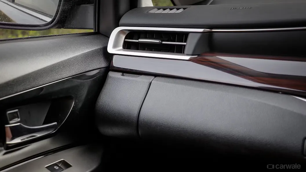 Innova Crysta [2016-2020] Front Passenger Air Vent Image, Innova Crysta ...