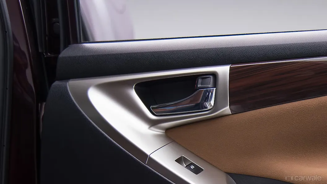 Innova Crysta [2016-2020] Rear Door Pad Handle Image, Innova Crysta ...