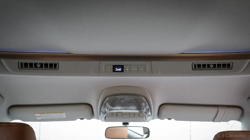 Innova Crysta [2016-2020] Second Row Air Vent Image, Innova Crysta ...