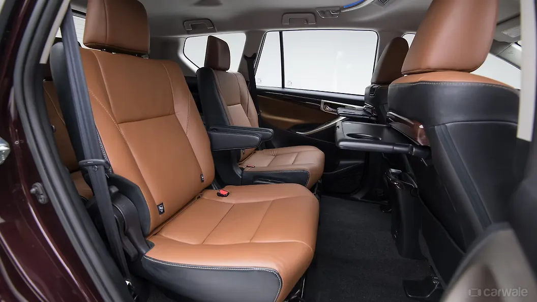 Innova Crysta [2016-2020] Second Row Seats Image, Innova Crysta [2016 ...