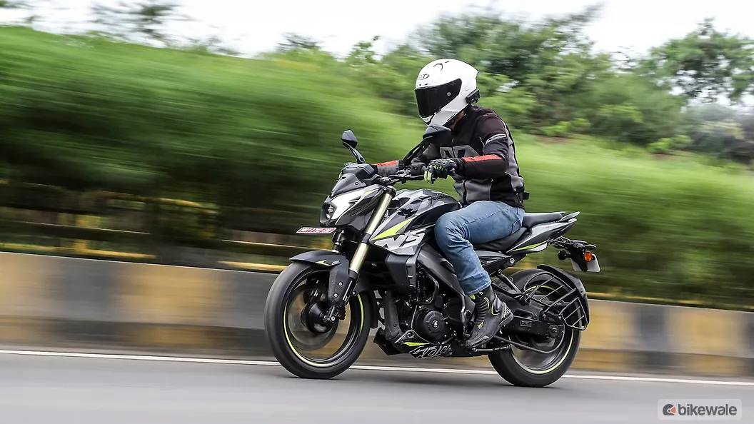 Bajaj Pulsar NS400Z Left Front Three Quarter Image – BikeWale