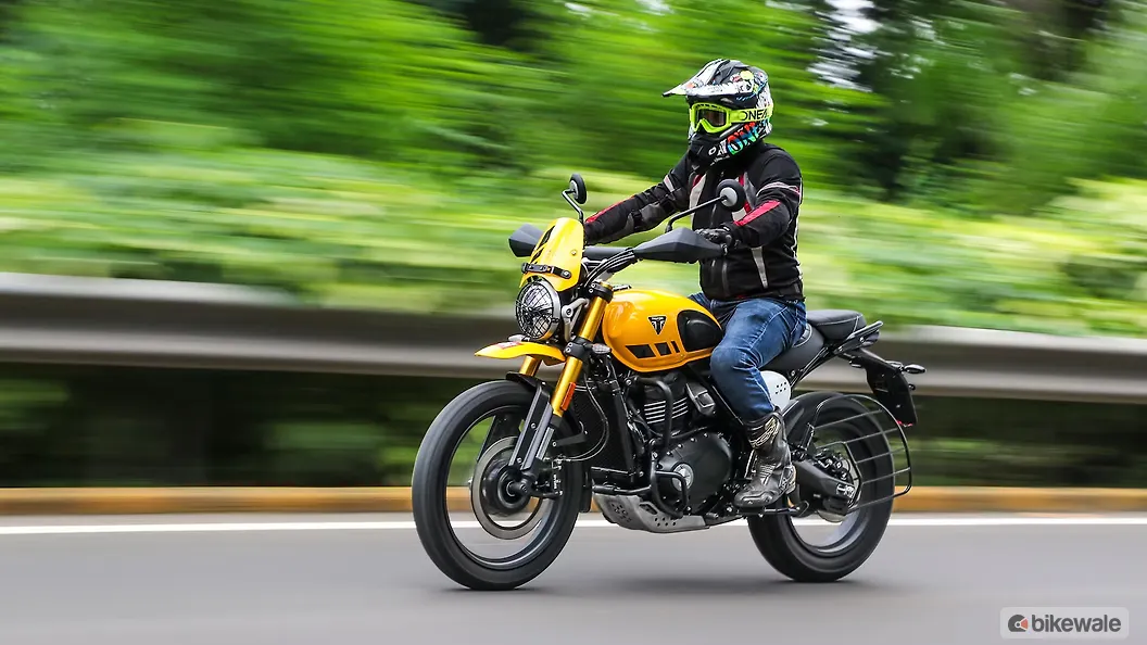 Triumph Scrambler 400 XC Left Front Three Quarter Image – BikeWale