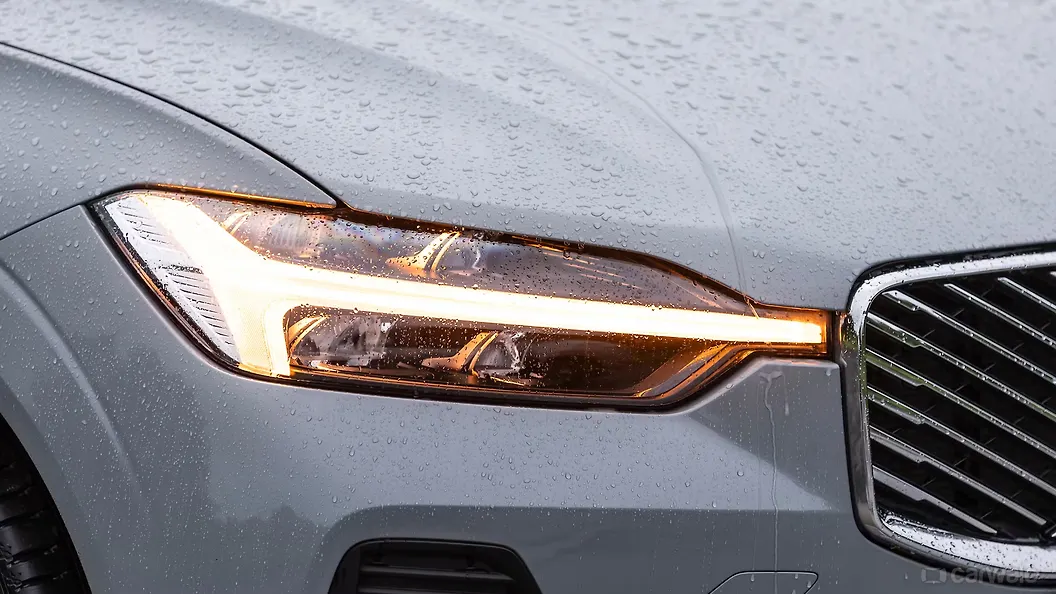 XC60 Front Windshield/Windscreen Image, XC60 Photos in India - CarWale
