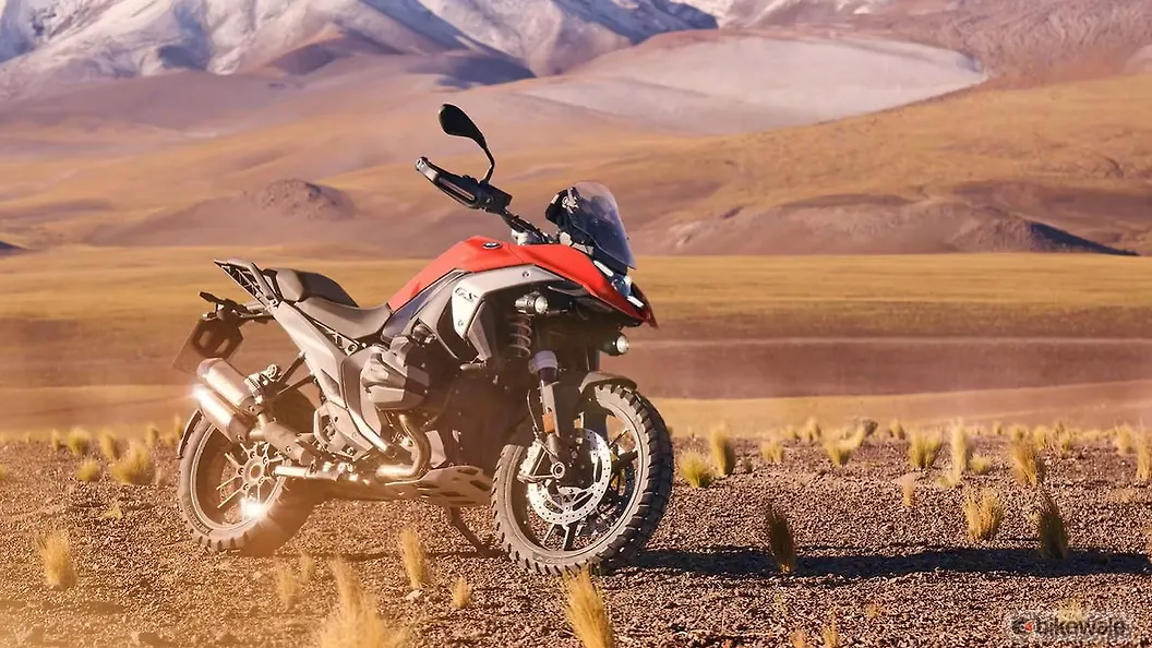 BMW R 1300 GS Right Front Three Quarter Image – BikeWale