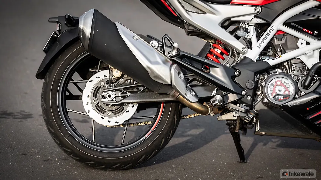 TVS Apache RTR 310 Rear Suspension Spring Preload Setting Image – BikeWale