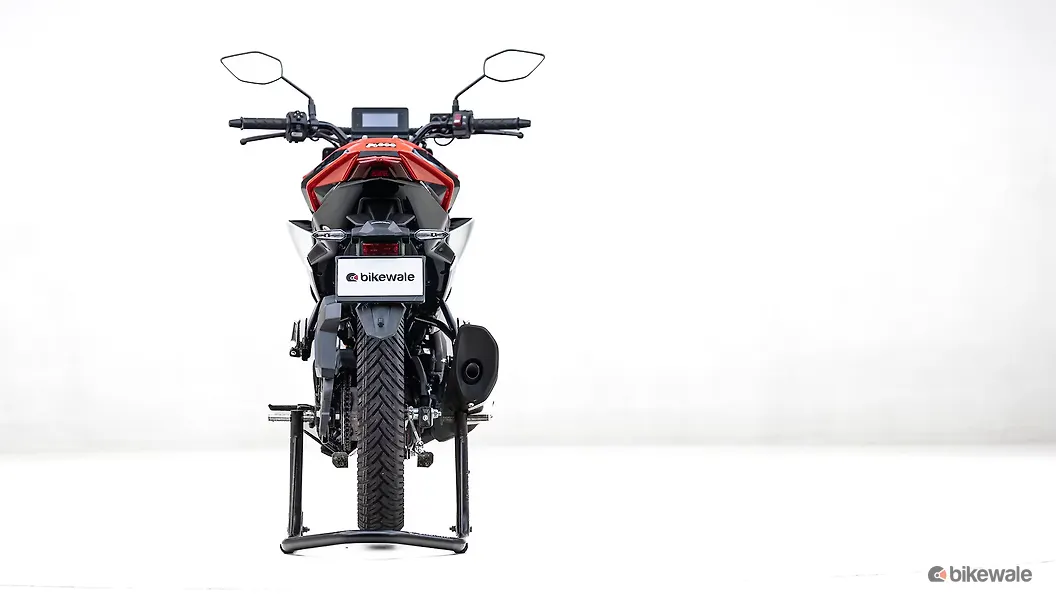 Honda CB 125 Hornet Right Side View Image – BikeWale