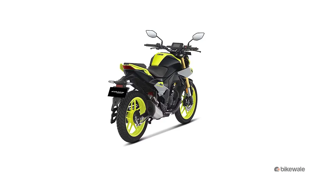 Honda CB 125 Hornet Right Front Three Quarter Image – BikeWale