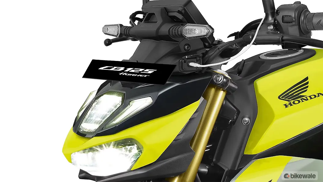 Honda CB 125 Hornet USB Charging Port Image – BikeWale