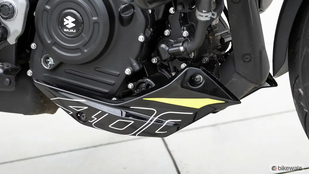 Bajaj Pulsar NS400Z Engine Crash Guard Image – BikeWale