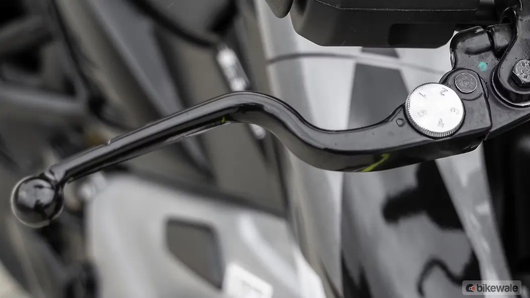 Bajaj Pulsar NS400Z Front Brake Lever Adjuster Image – BikeWale