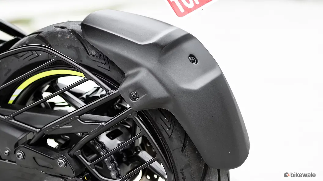 Bajaj Pulsar NS400Z Rear Wheel Floting Hugger Image – BikeWale