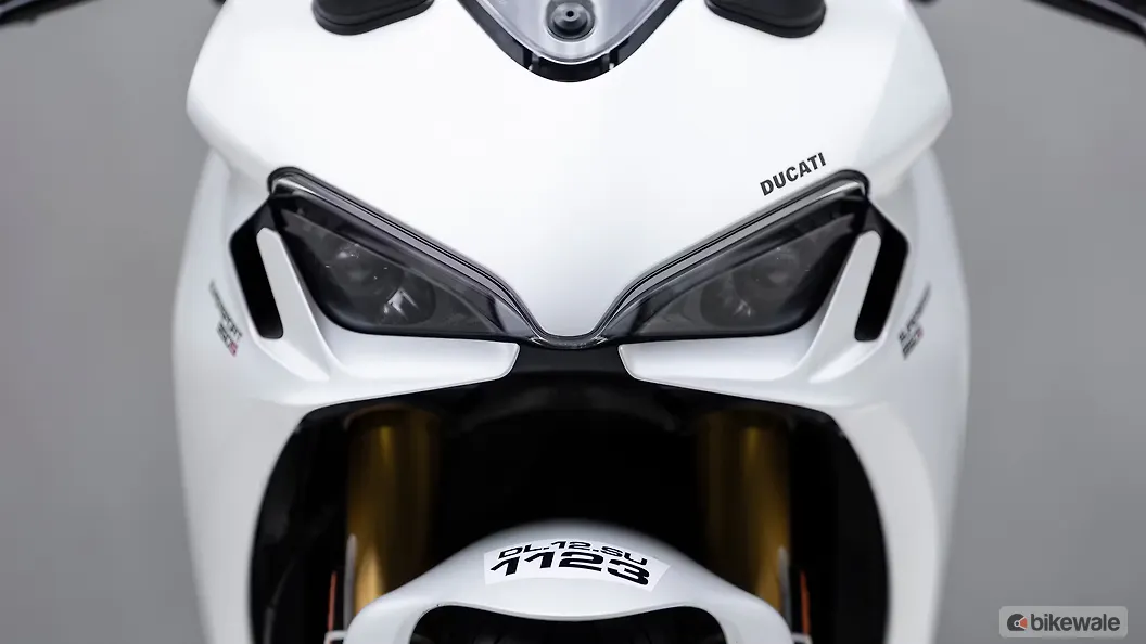 Ducati SuperSport Head Light Image – BikeWale
