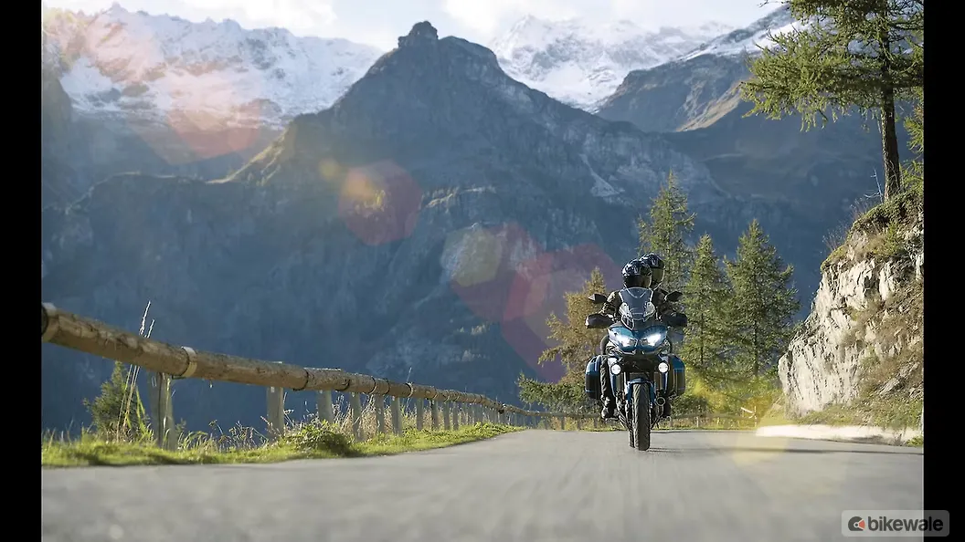 Kawasaki Versys 650 Right Front Three Quarter Image – BikeWale