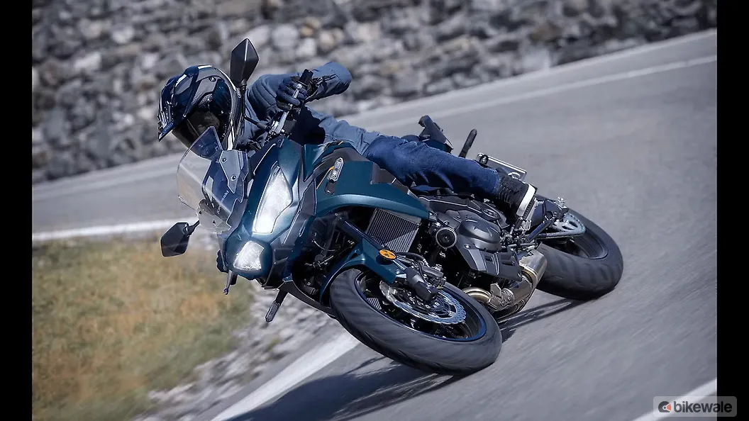 Kawasaki Versys 650 Right Front Three Quarter Image – BikeWale