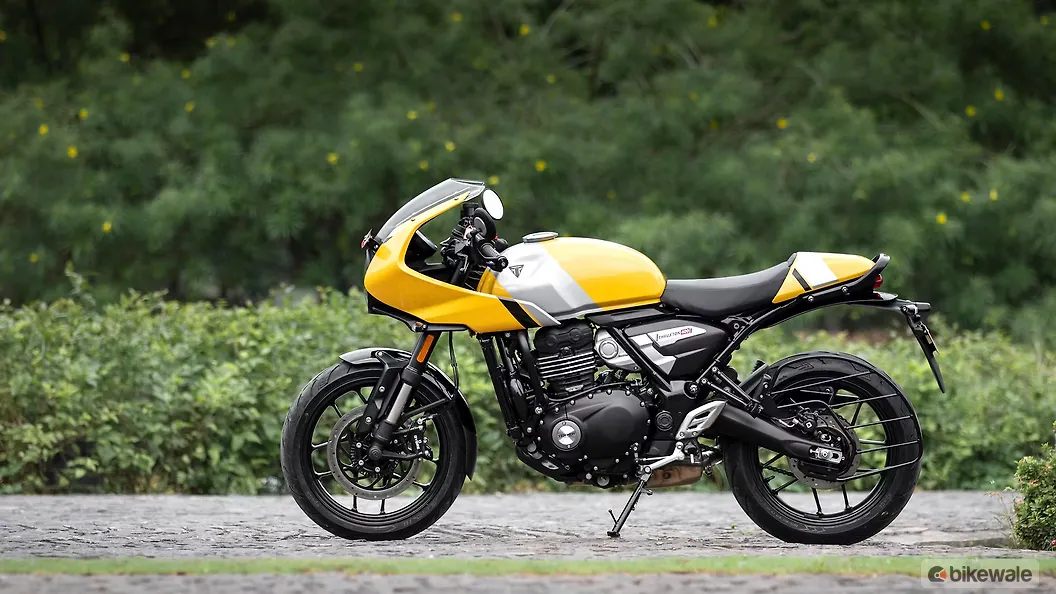 Triumph Thruxton 400 Left Front Three Quarter Image – BikeWale