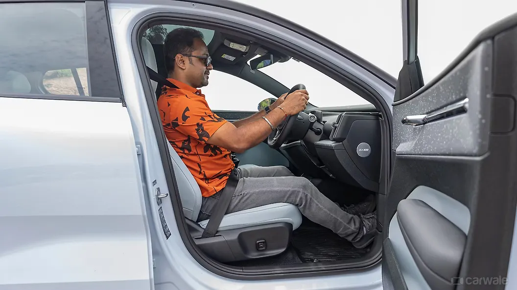 EX30 Front Row Seats Image, EX30 Photos in India - CarWale