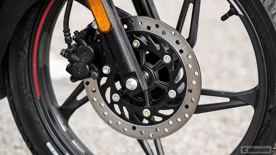 Hero Glamour X 125 Front Brake Fluid Reservoir Image – BikeWale