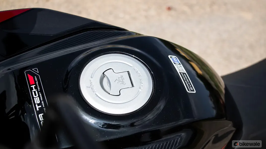Hero Glamour X 125 Engine From Left Image – BikeWale