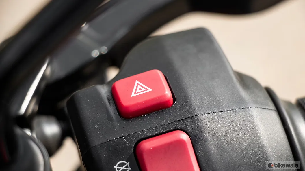 Hero Glamour X 125 Hazard Warning Lights Switch Image – BikeWale