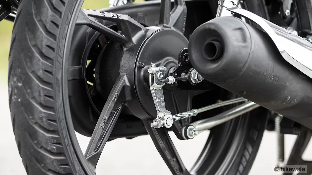 Hero Glamour X 125 Engine From Left Image – BikeWale