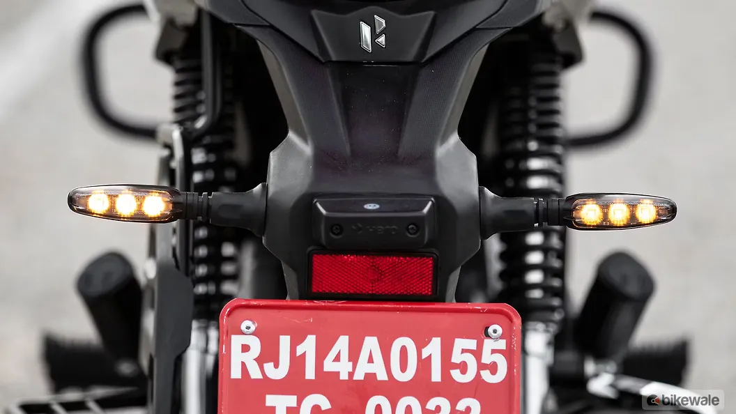 Hero Glamour X 125 Rear Reflex Reflector Image – BikeWale