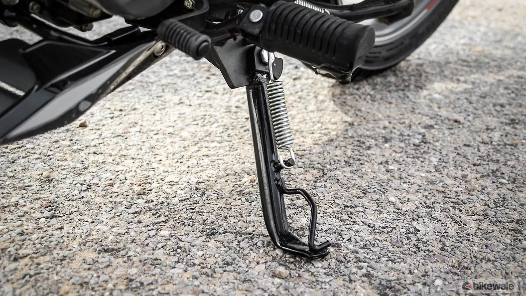 Hero Glamour X 125 Side Stand Image – BikeWale