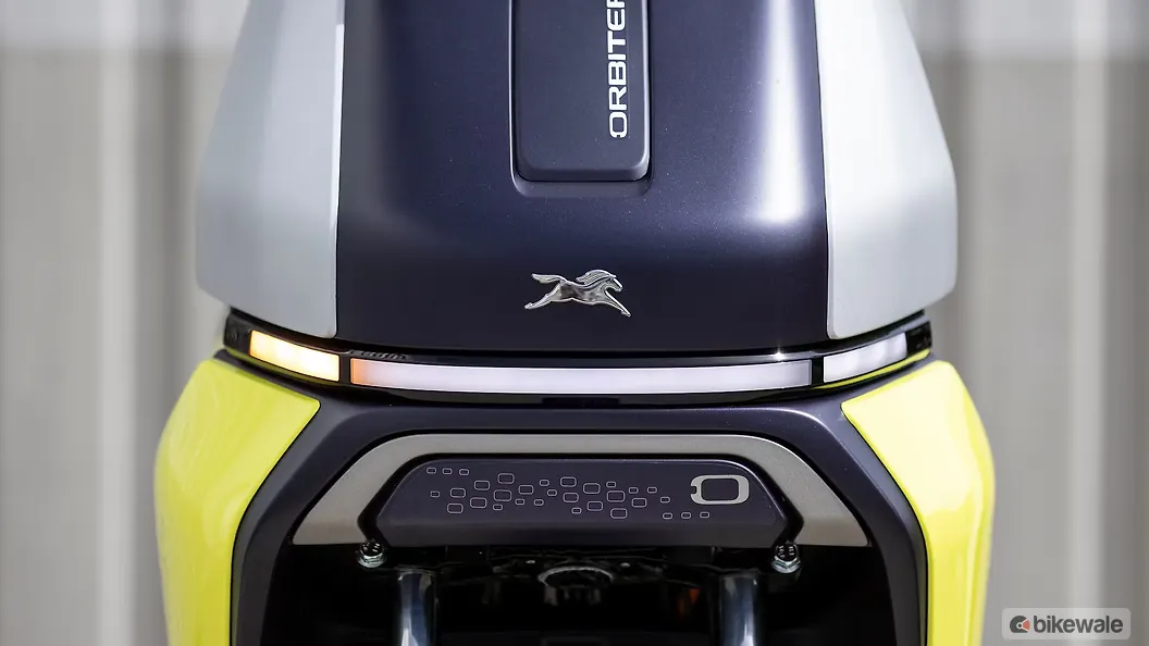 TVS Orbiter Front Turn Indicators Image – BikeWale