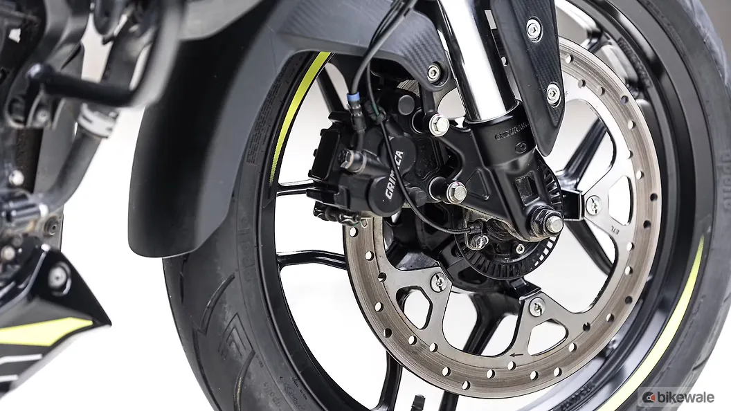 Bajaj Pulsar NS400Z Front Brake Fluid Reservoir Image – BikeWale