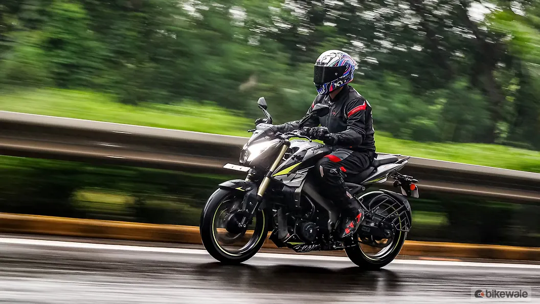 Bajaj Pulsar NS400Z Left Front Three Quarter Image – BikeWale