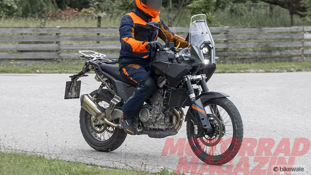 KTM 650 Duke Right Side View Image – BikeWale