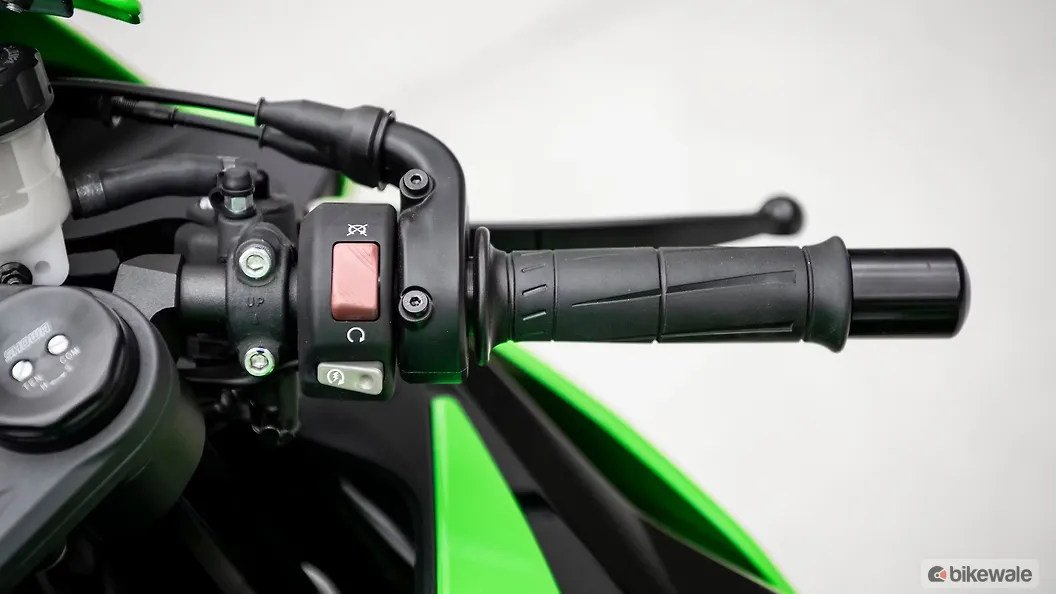 Kawasaki Ninja ZX-6R Self Start Switch Image – BikeWale