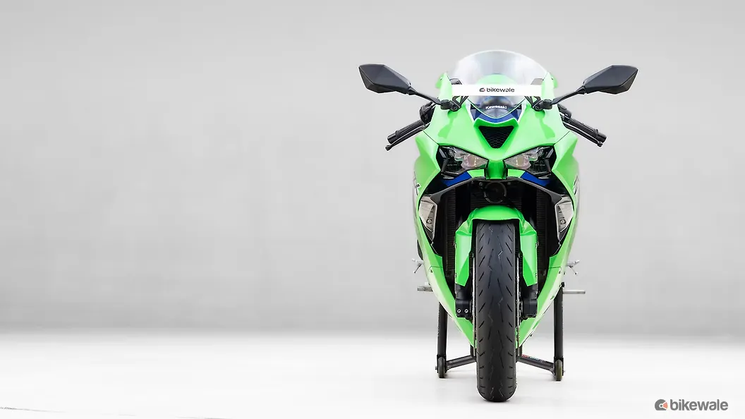 Kawasaki Ninja ZX-6R Right Rear Three Quarter Image – BikeWale