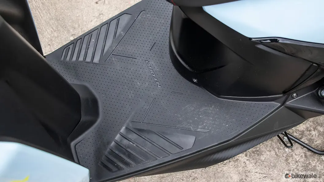 TVS Ntorq 150 Handlebar Image – BikeWale