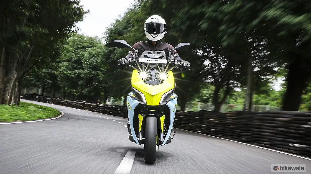 TVS Ntorq 150 Right Front Three Quarter Image – BikeWale