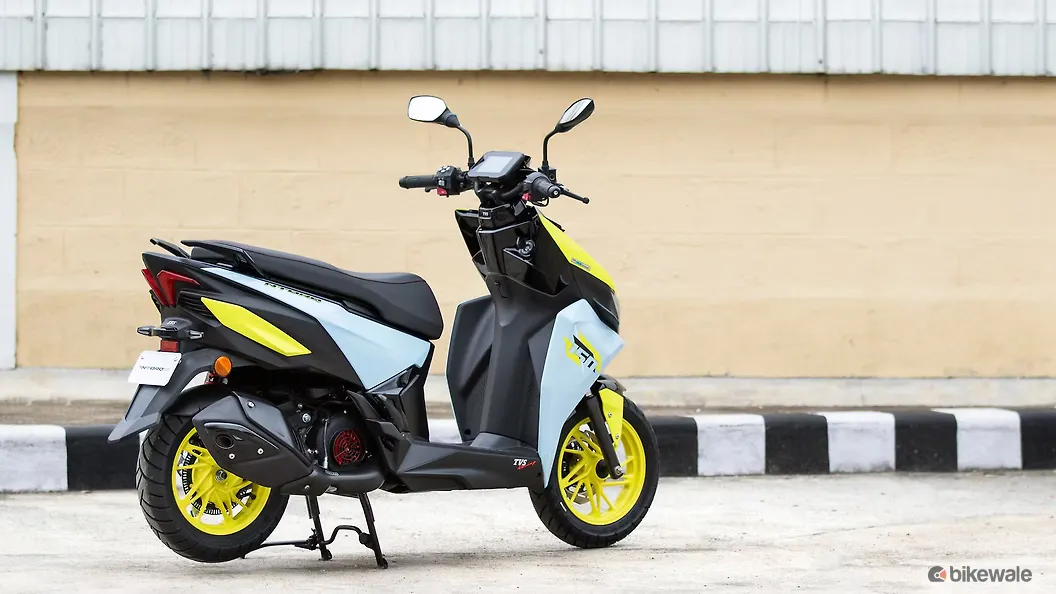 TVS Ntorq 150 Right Front Three Quarter Image – BikeWale