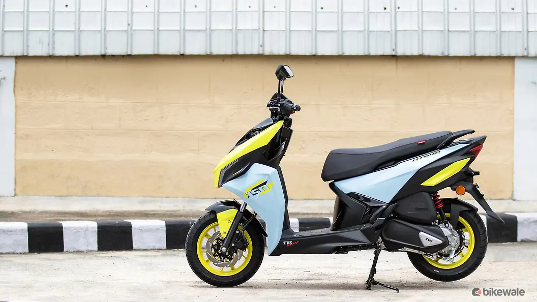 TVS Ntorq 150 Right Front Three Quarter Image – BikeWale