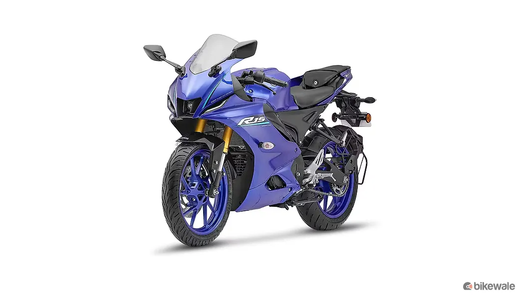 Yamaha R15 V4 Left Front Three Quarter Image – BikeWale