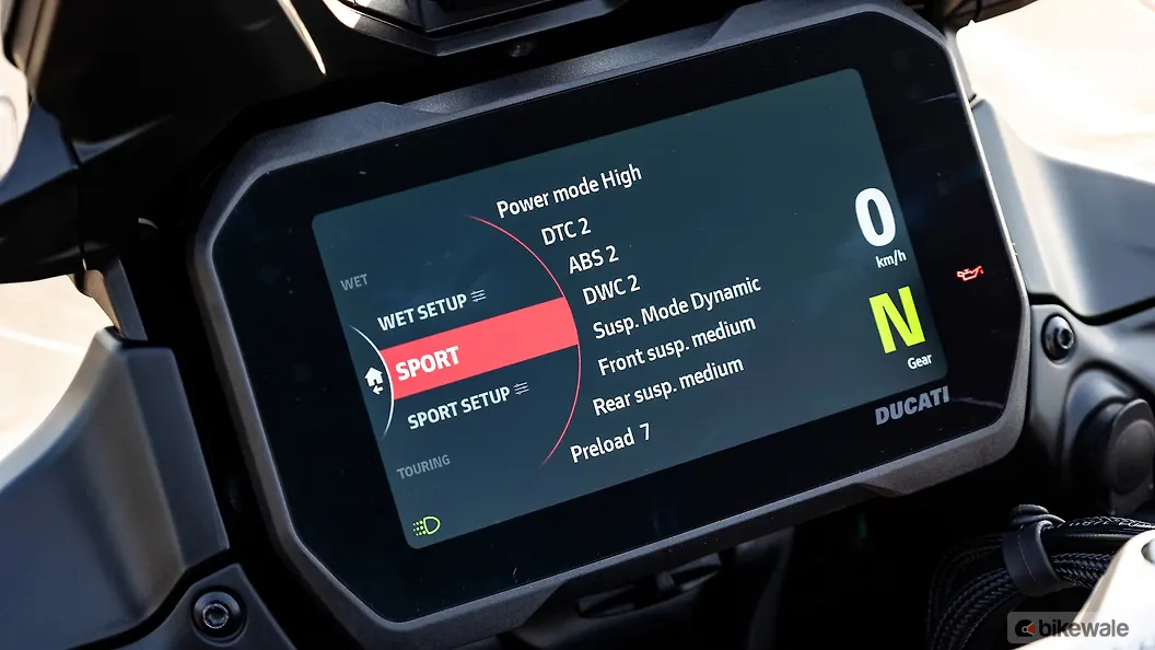 Ducati Multistrada V4 High-Beam Flasher Image – BikeWale