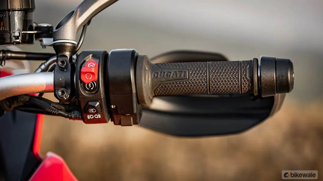 Ducati Multistrada V4 Ignition Switch Image – BikeWale