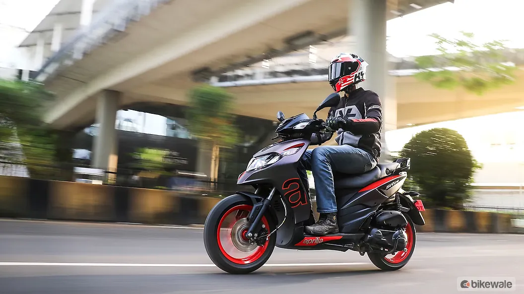 Aprilia SR 175 Riding Image – BikeWale